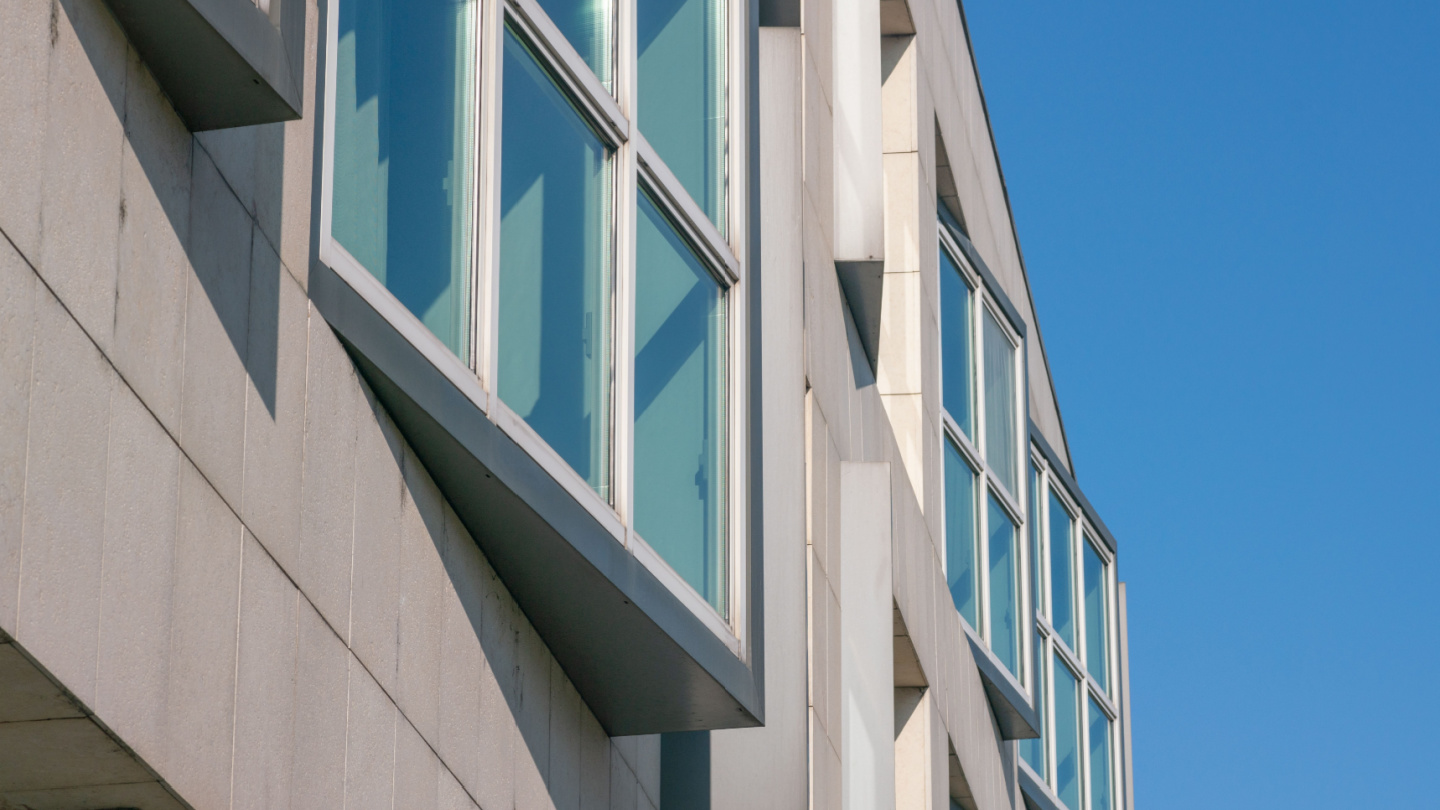 Who are the leading innovators in mullion-transom curtain walls for the ...