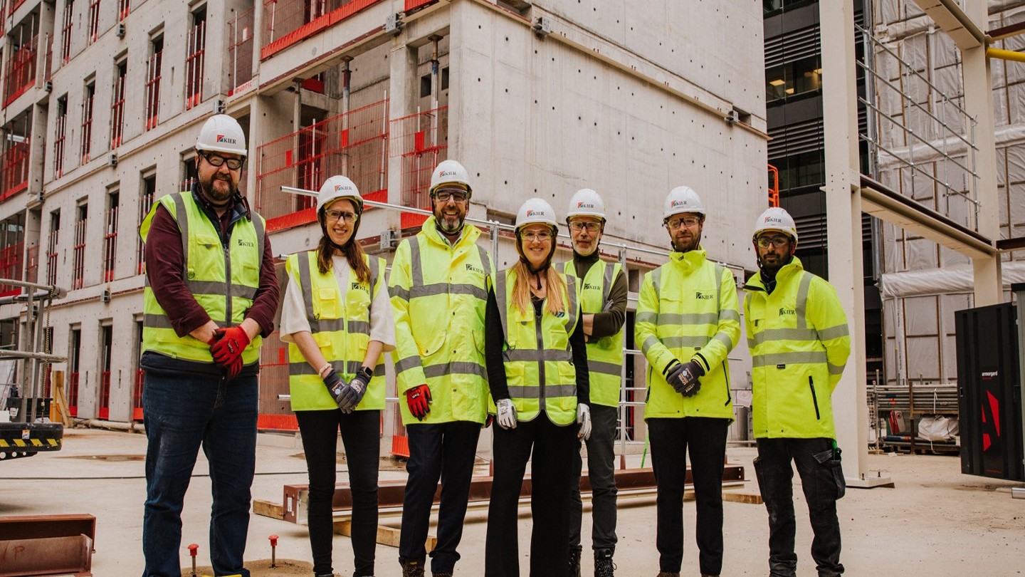 Kier installs first structural steel columns at Network W1 project