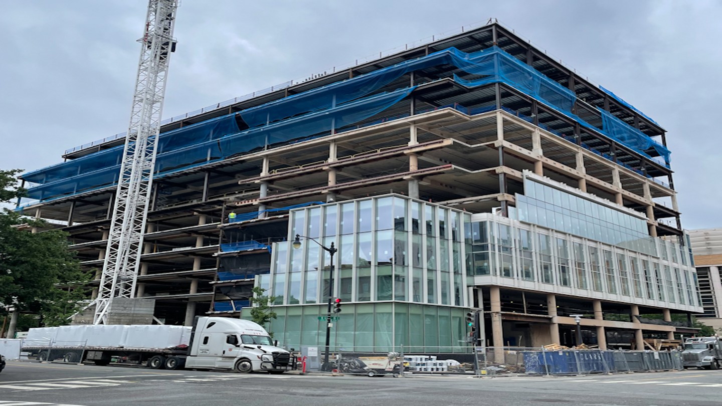 600 Fifth Street NW project in US celebrates topping-out milestone