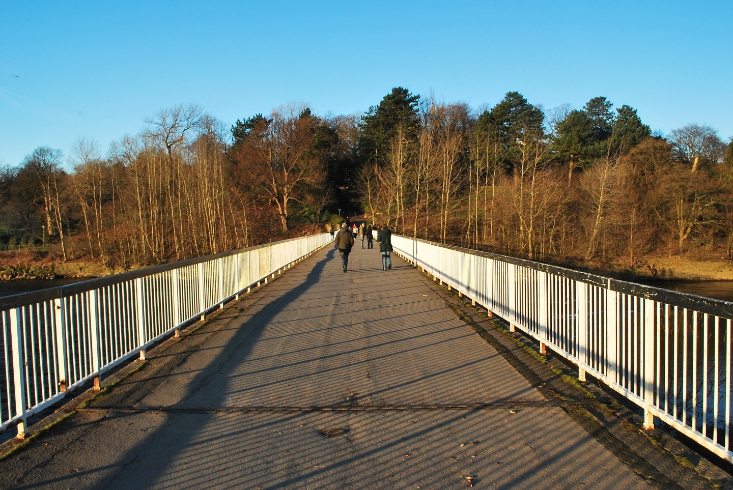 Dismantling commences on Preston's Tram Bridge in UK