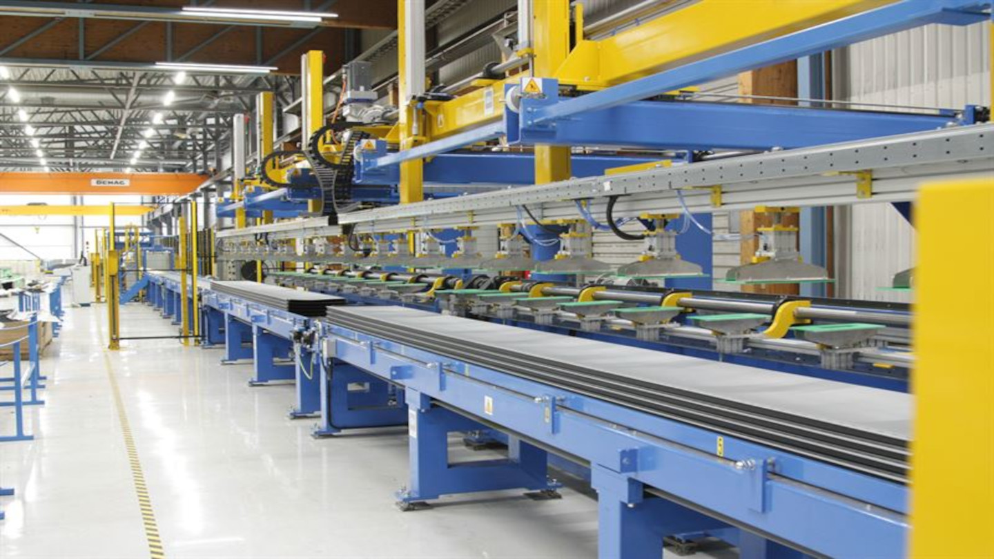 Ruukki Construction starts new roof profile production line, Finland