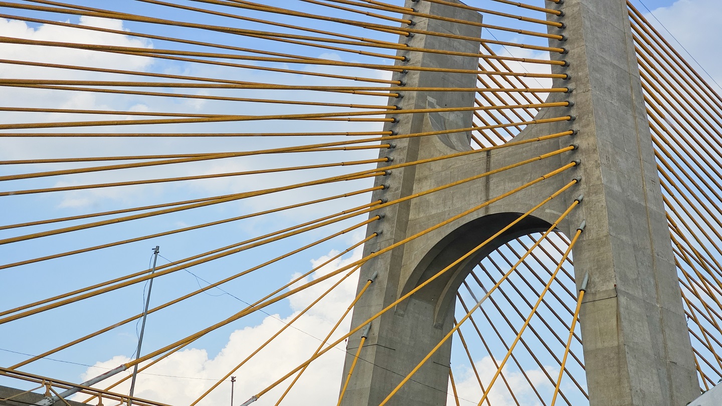 Construction of fourth bridge over Panama Canal behind schedule